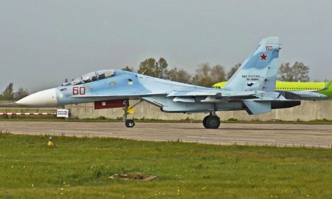 Russian fighter Su-35 shot down a Su-30 during an exercise - VIDEO ...