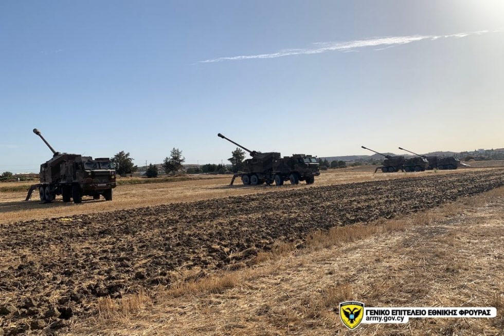 National Guard | Arrival of the 2nd Battalion with NORA B52 155mm, self ...