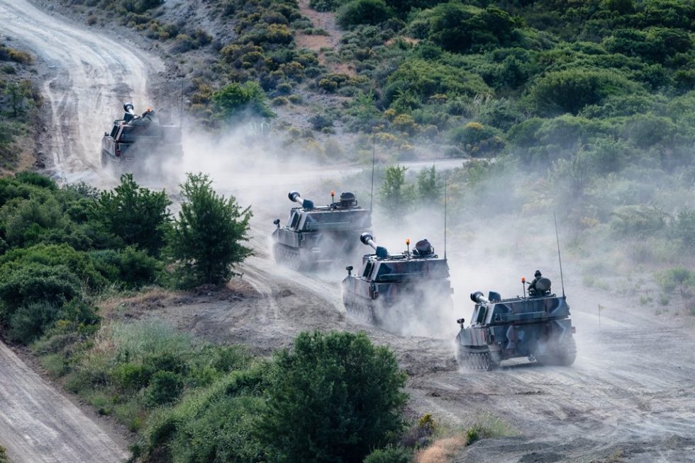 Artillery Second Lieutenant Class 2020 exercise and Artillery units ...