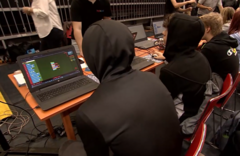 Hungary | Police officers teach students to avoid cyber scams | DEFENCE ...