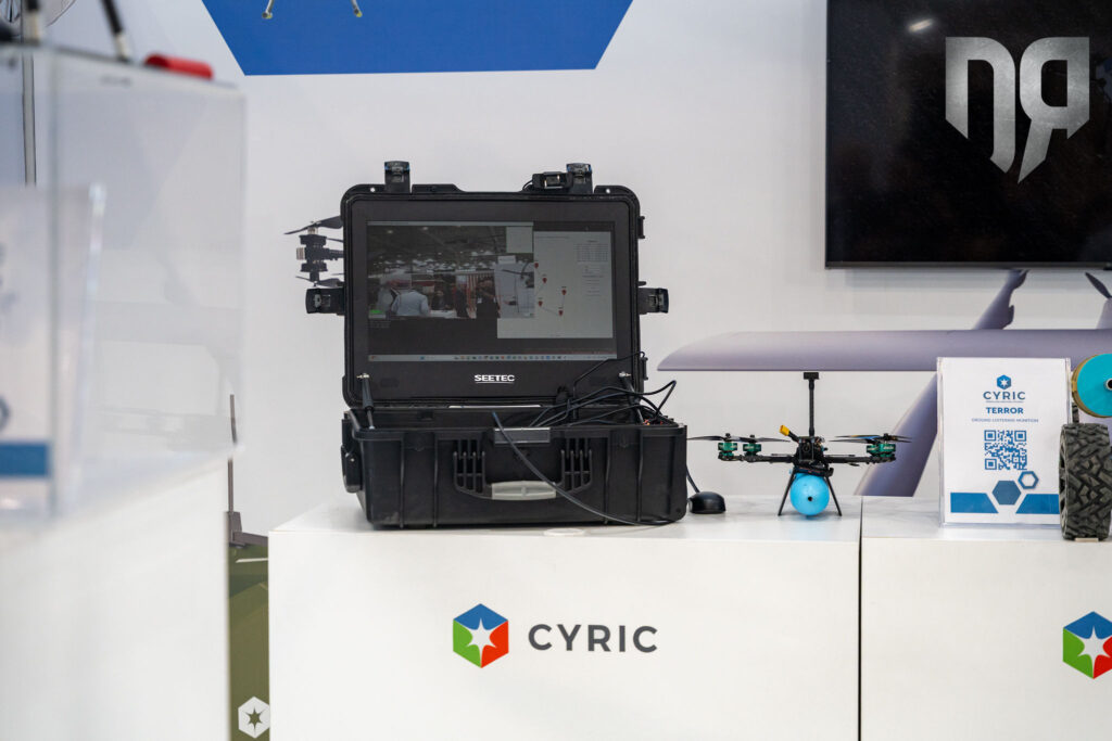 CyRIC | Πτητική δοκιμή του Dragonflyer σε πεδίο βολής στην Κύπρο και η ...